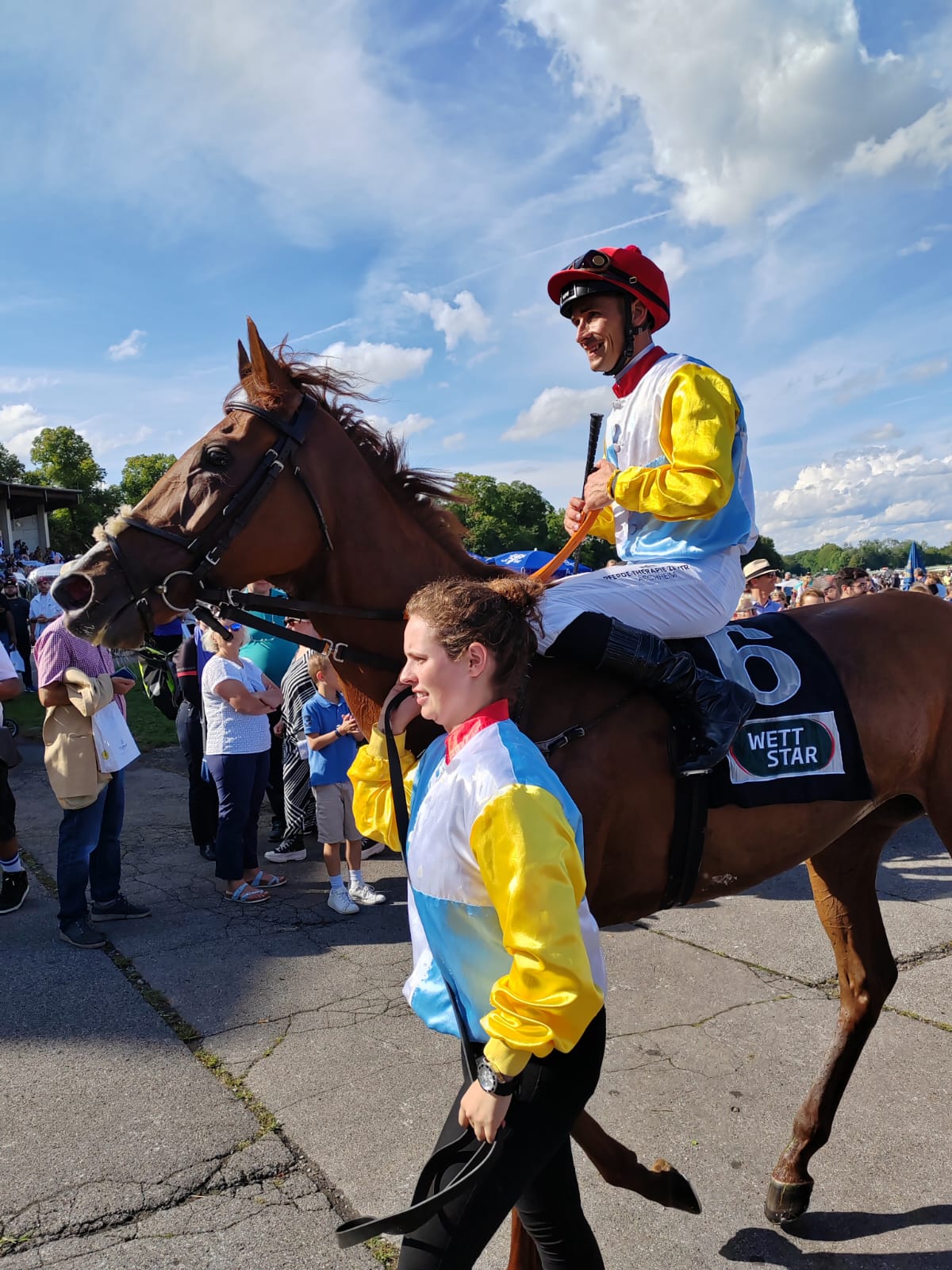 Guter 2. Platz in einem kuriosen Rennen - Galopp Club Süddeutschland
